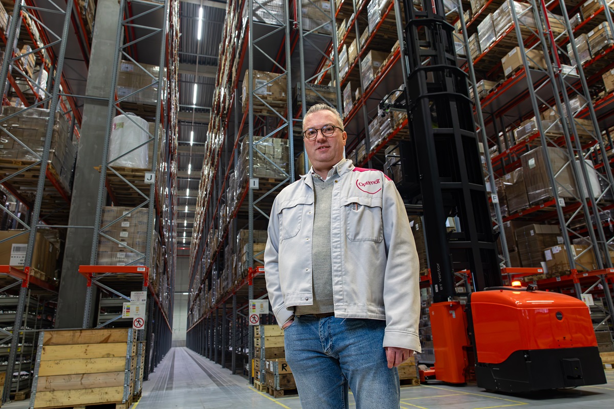 Nieuw hoogbouwmagazijn en lasermachine voor OptimaT | Voka